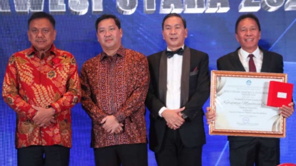 Pemkab Minsel Sabet Empat Penghargaan Anugerah Mapalus Pendidikan Tahun 2023 - Teropong Nusantara